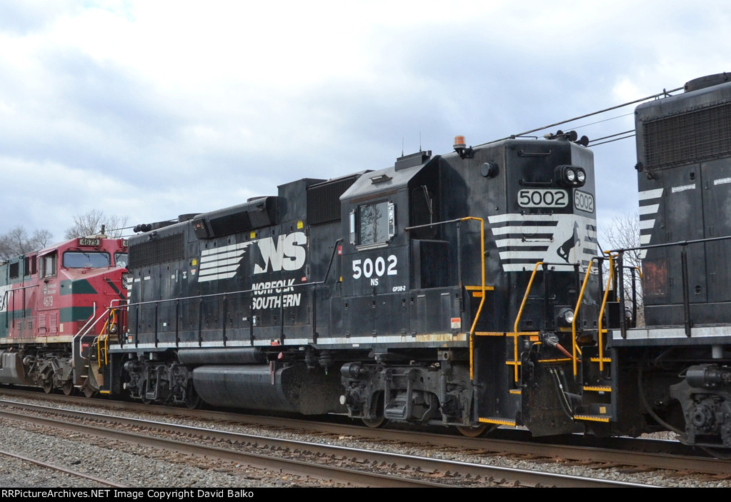 NS 5002